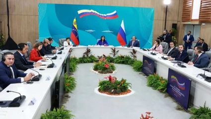 Russia, Venezuela Sign Off 42 Bilateral Cooperation Agreements ...